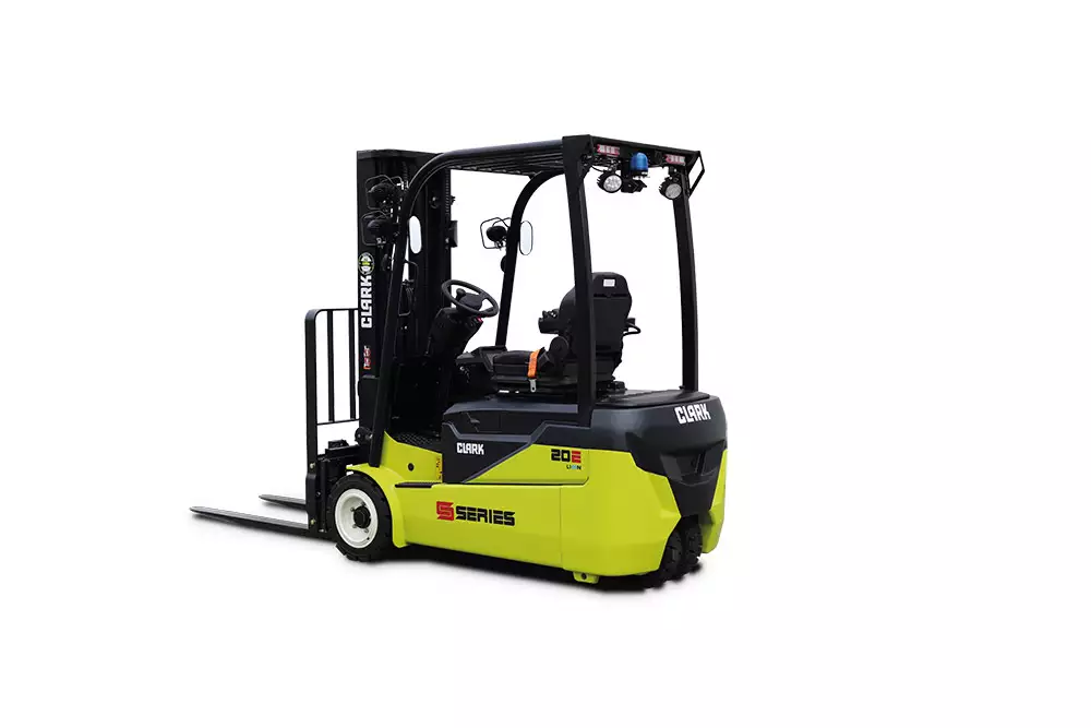 CLARK STE16-20: Electric Forklift 1,600 - 2,000 kg